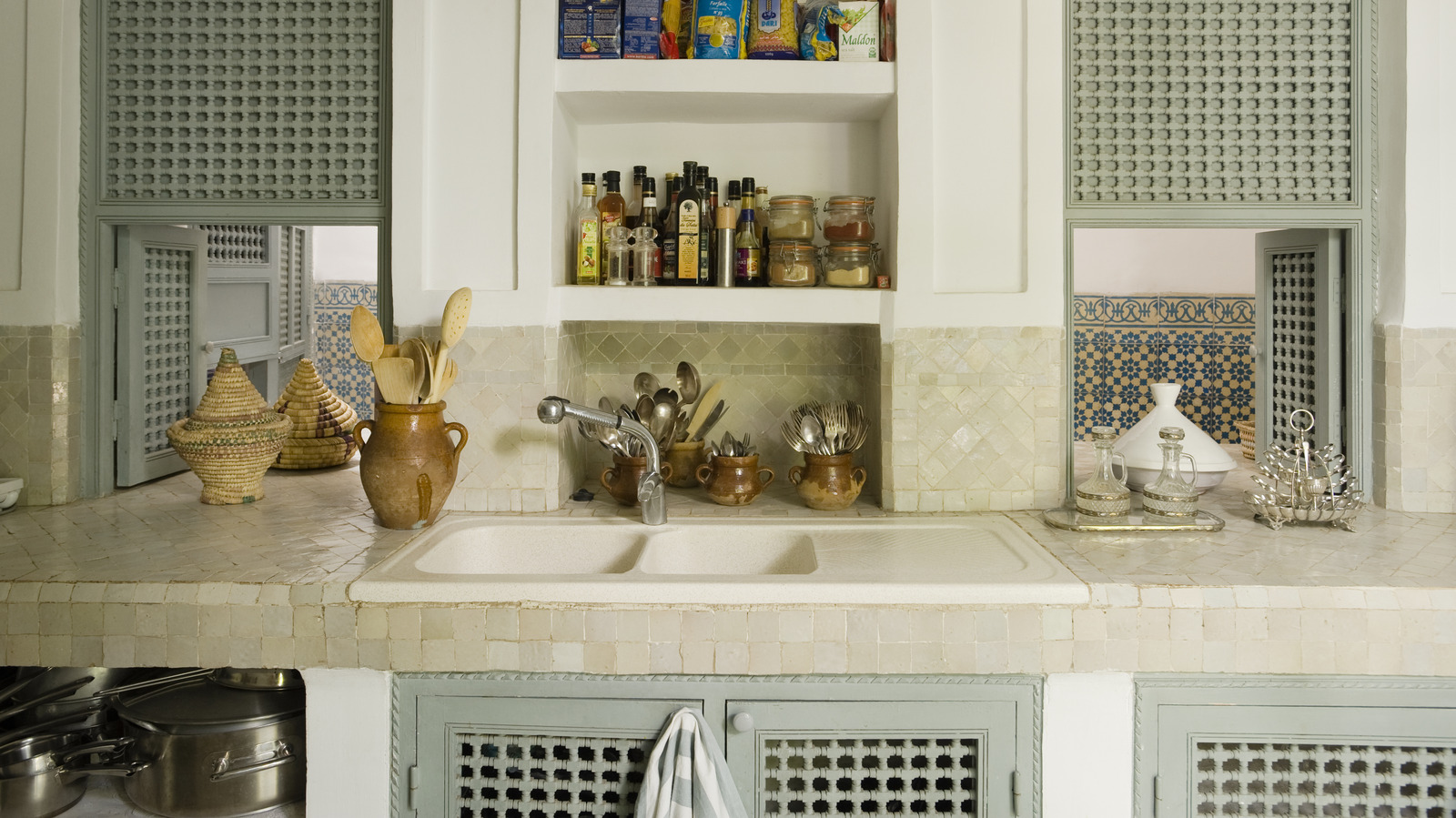 10 Gorgeous Tile Countertop Ideas That Will Transform Your Space
