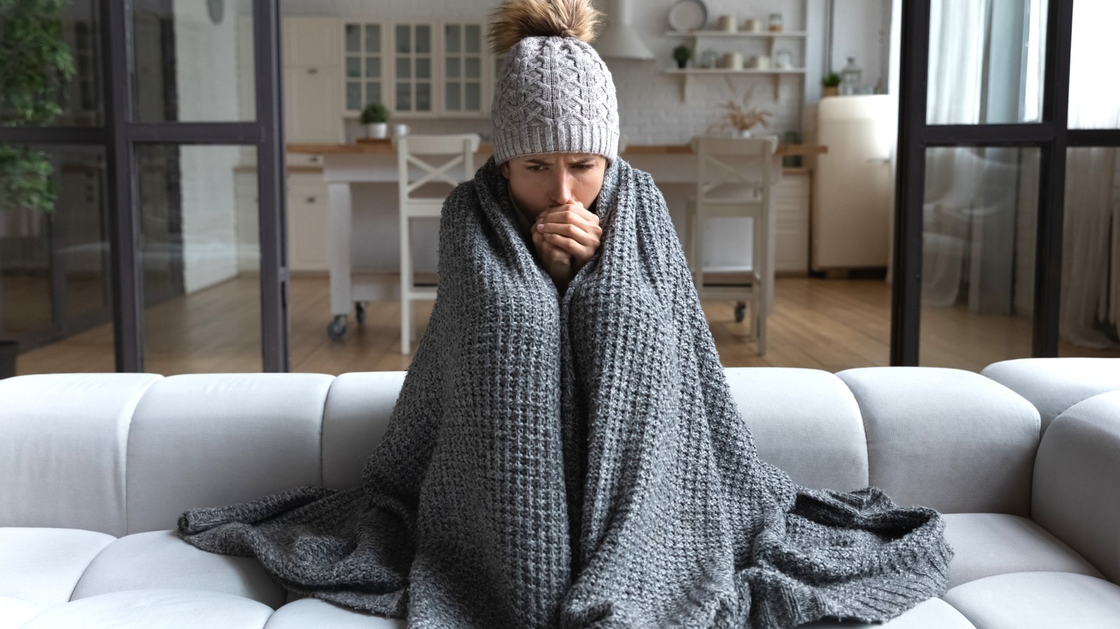 10 Practically Free Tricks For Staying Warm And Cozy In Your Home ...