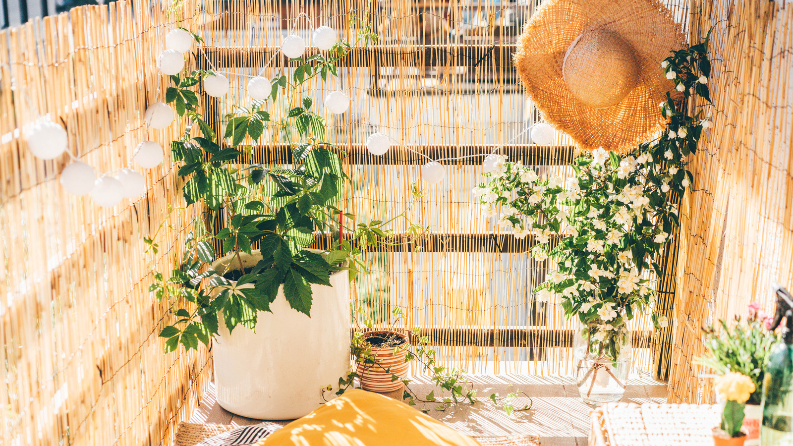 13 Balcony Privacy Screen Ideas That Also Add Style To Your Outdoor Space