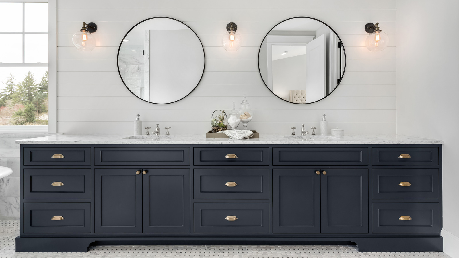 15 Bathroom Vanity Remodels Before And After Photos You Just Have To See