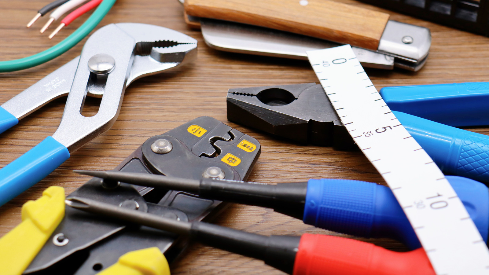 15 Different Types Of Pliers Homeowners Should Know