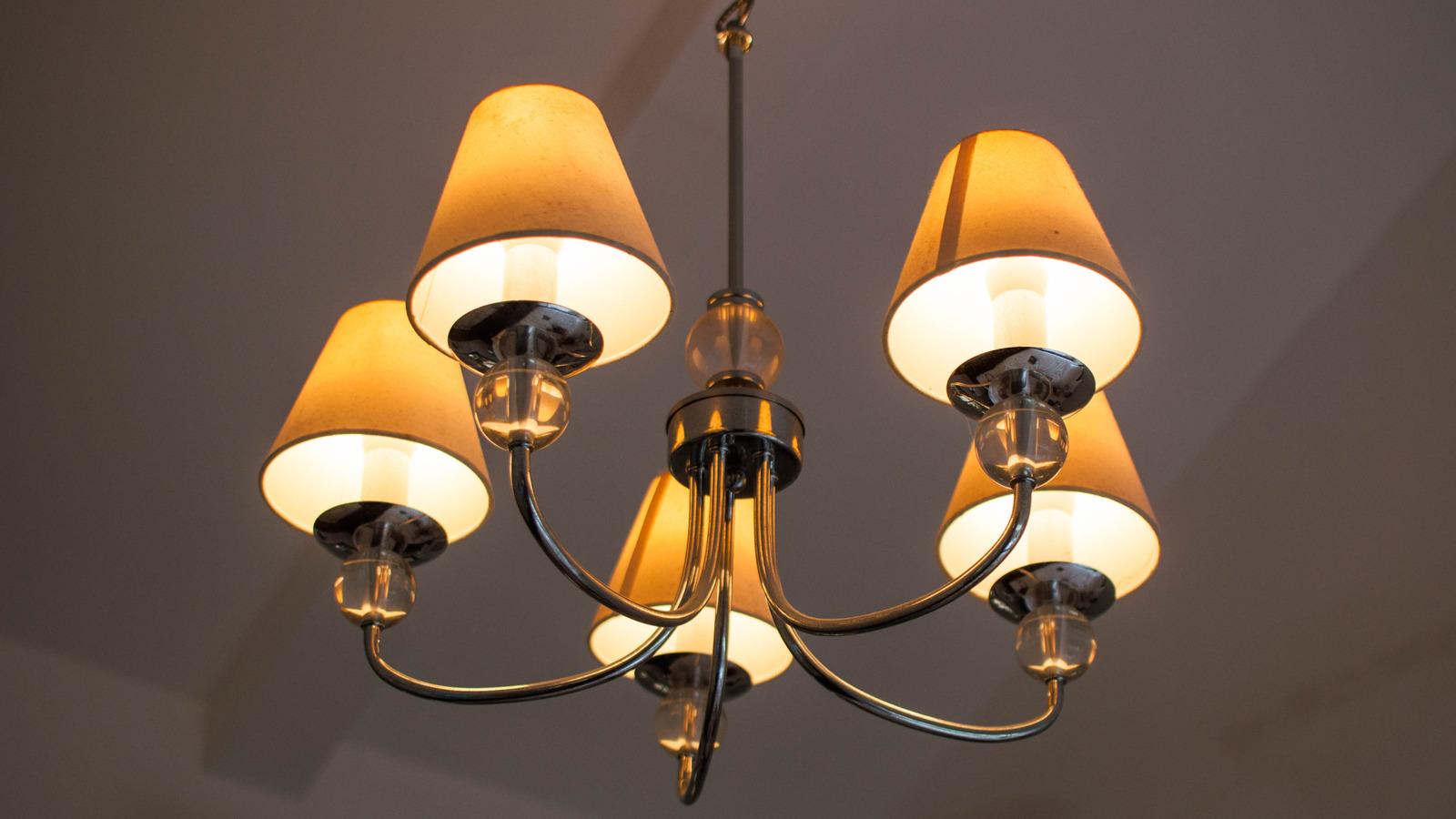 15 Creative Ways to Repurpose Old Light Fixtures for Your Home and ...