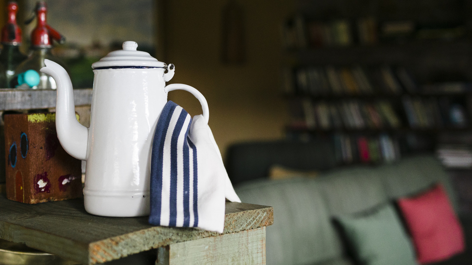 16 Ways To Repurpose An Old Coffee Pot Around Your Home And Garden