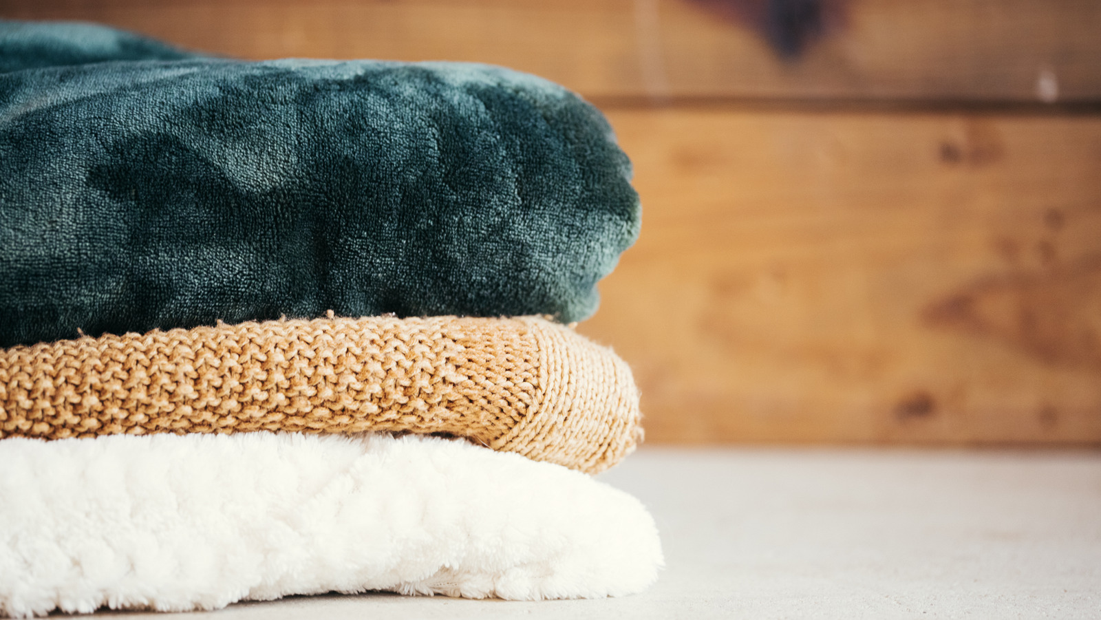 Repurpose Old Throw Blankets With These 17 Ingenious Ideas