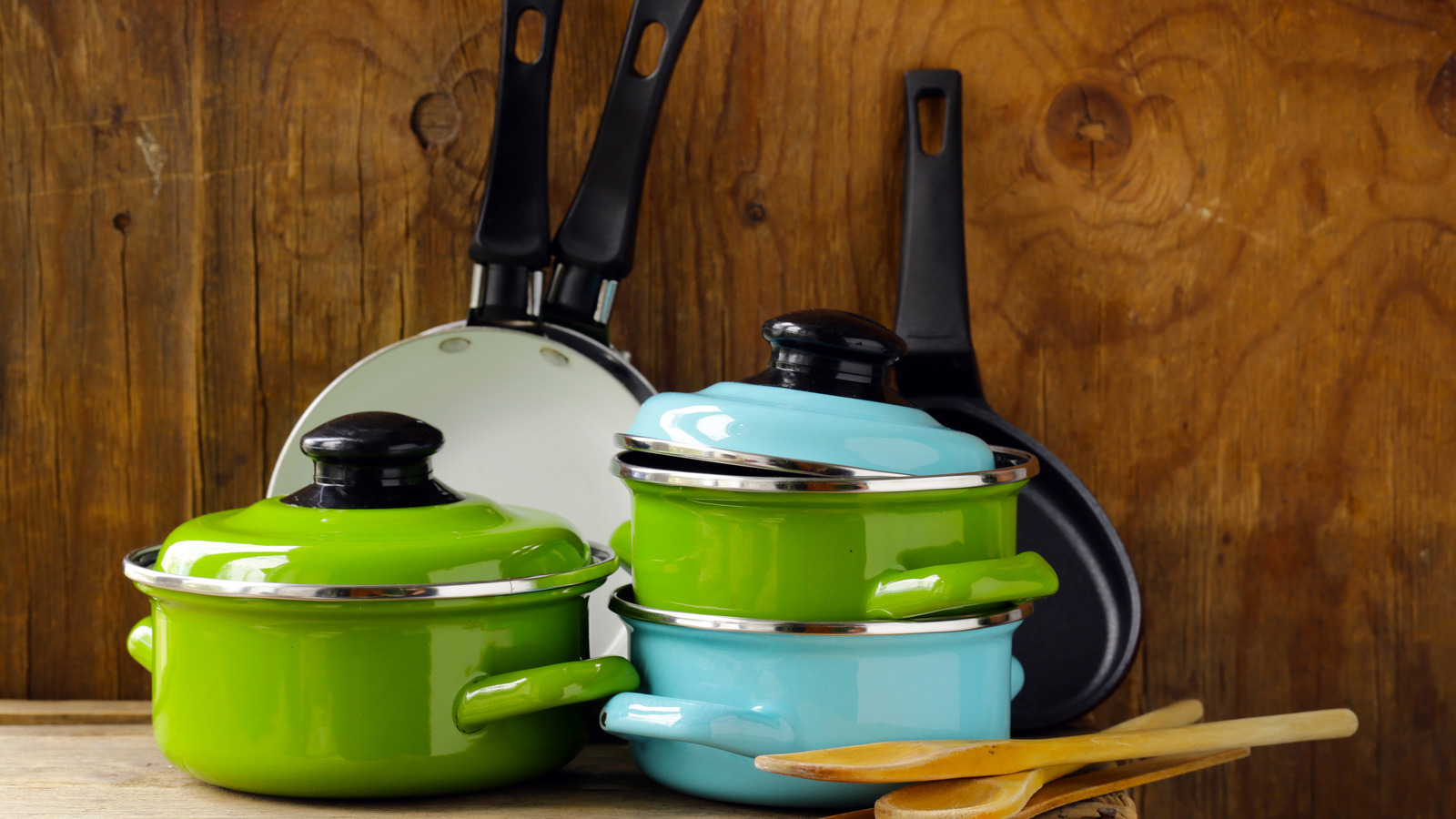 Breathe New Life Into Old Pots And Pans With These Genius Repurposing Hacks