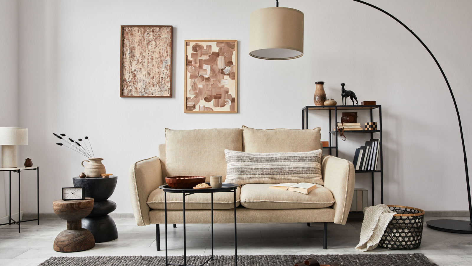 45 Ways A Pedestal Could Be The Decorative Piece Your Home Needs