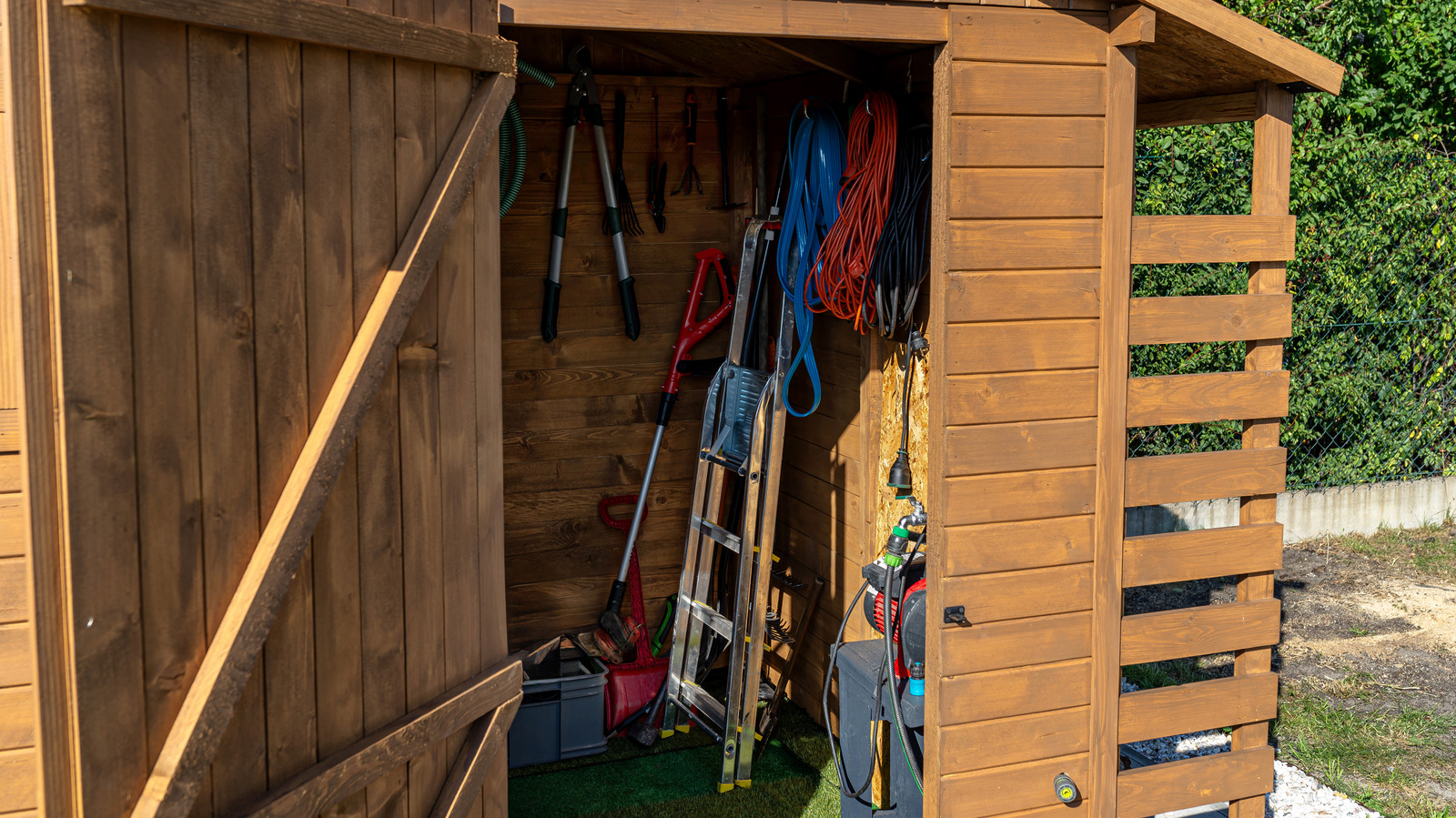 5 Common Items You Can Safely Store In Your Backyard Storage Shed