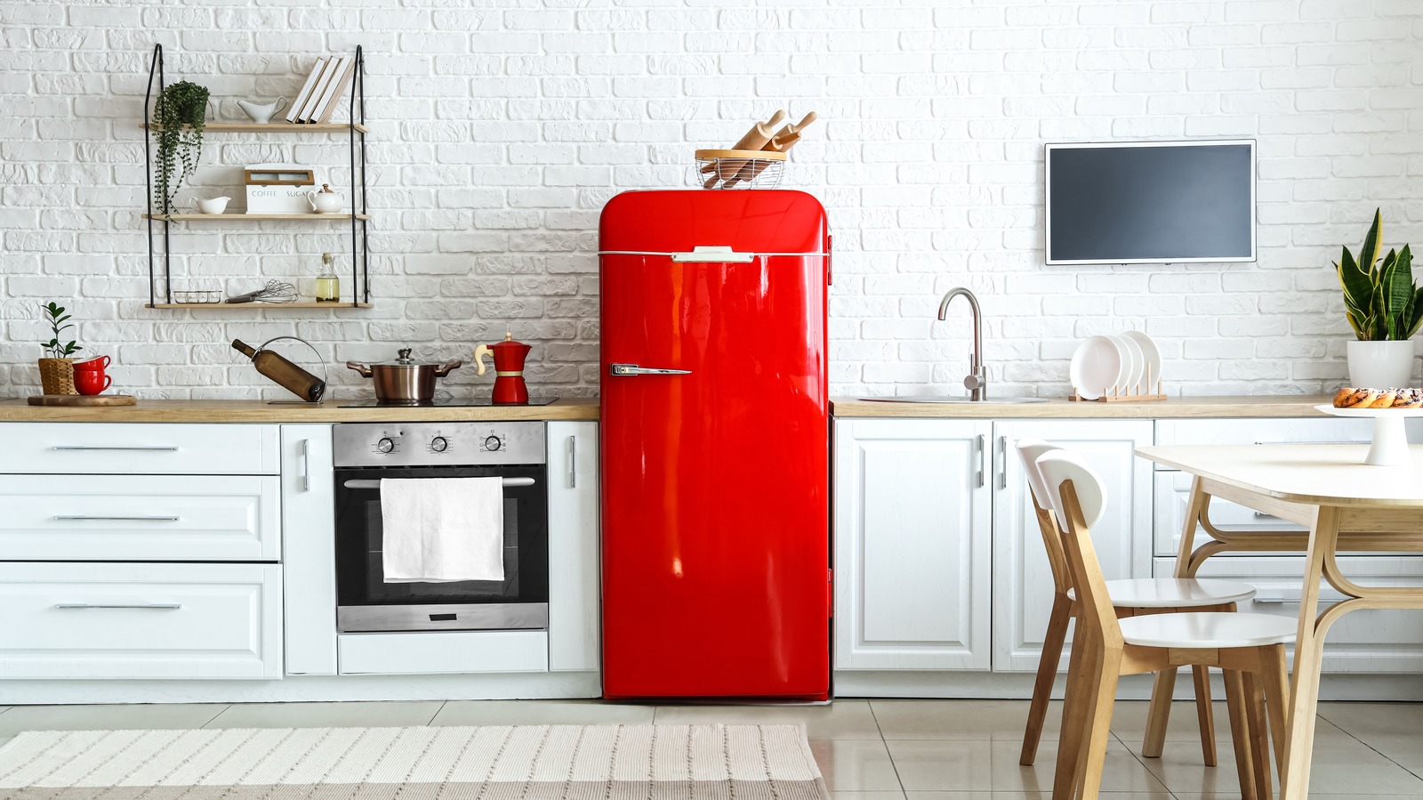 5 Creative Ways To Incorporate Red Into Your Home Decor