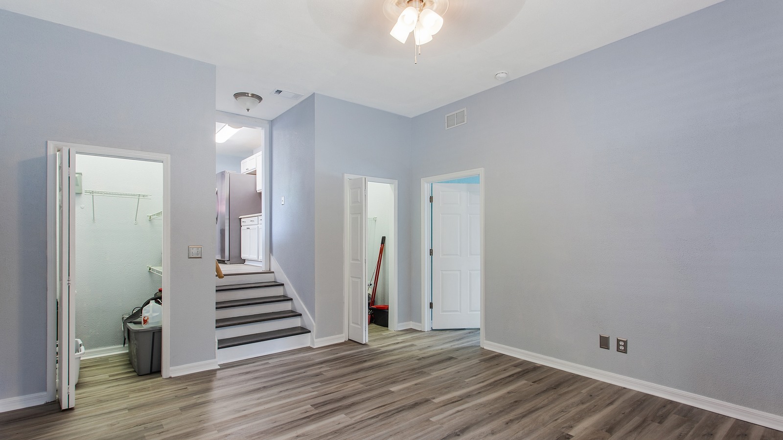 5 Stylish Finishes For Your Basement Walls