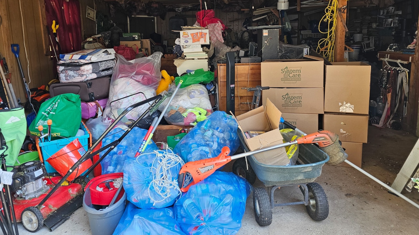 5 Top Rated Costco Storage Shelves To Keep Your Garage Organized