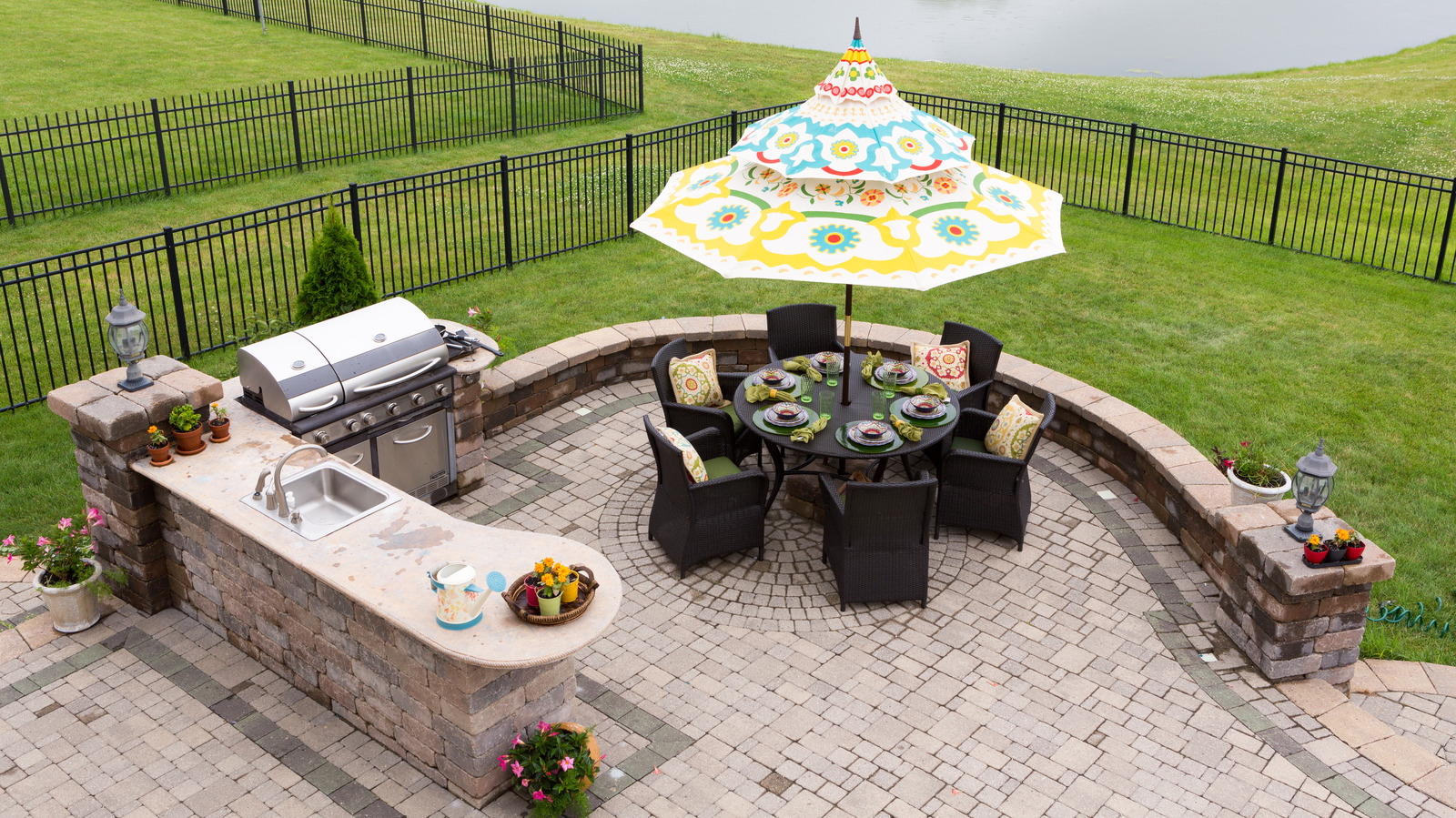 5 Ways To Make Your Patio The Ultimate Outdoor Entertaining Destination