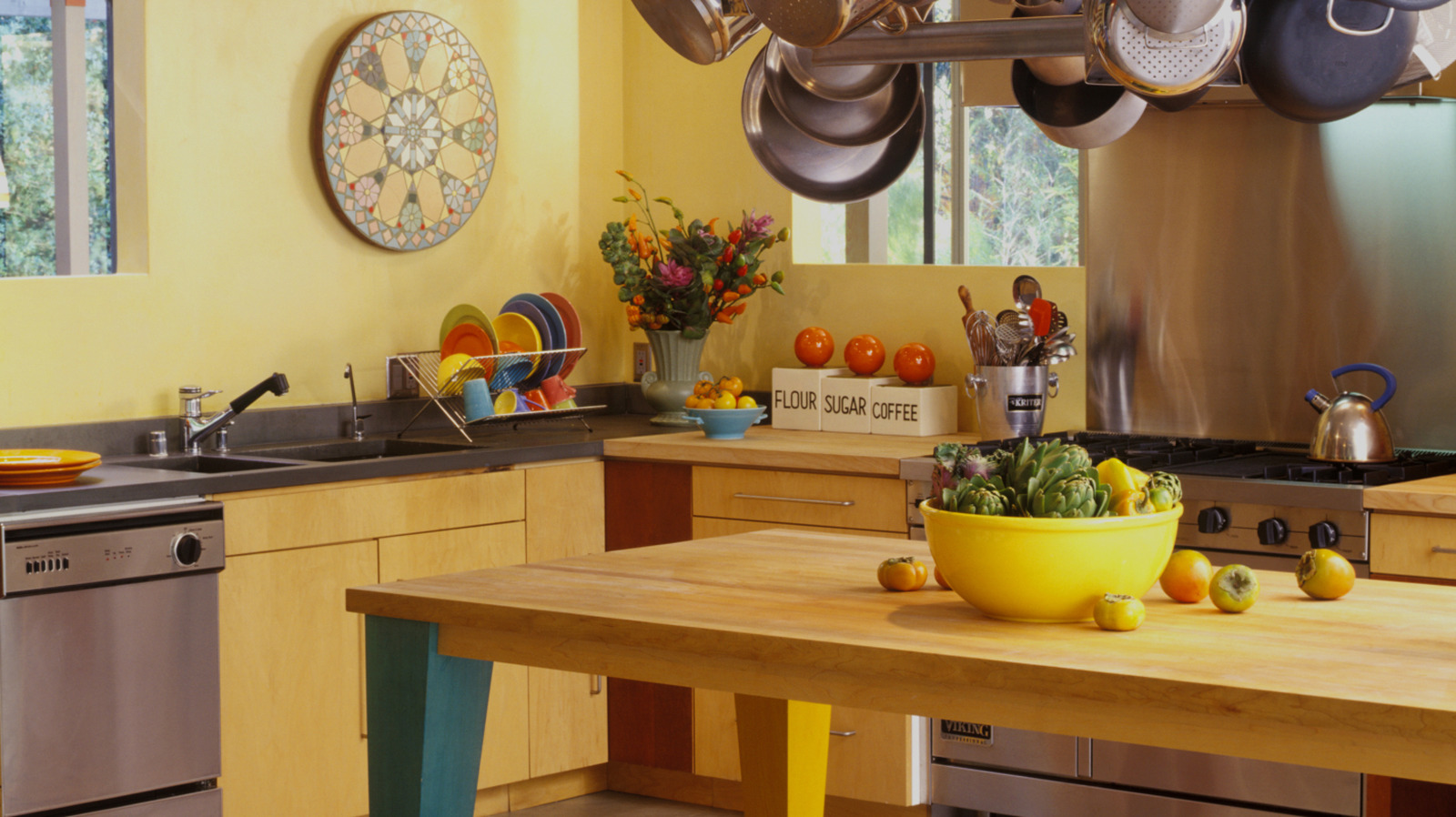 6 'Sad' Paint Colors To Avoid (& Alternatives That Won't Ruin The Mood)