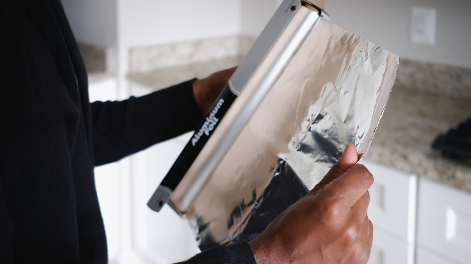 8 Ways To Repurpose An Aluminum Foil Box Instead Of Sending It To The Trash
