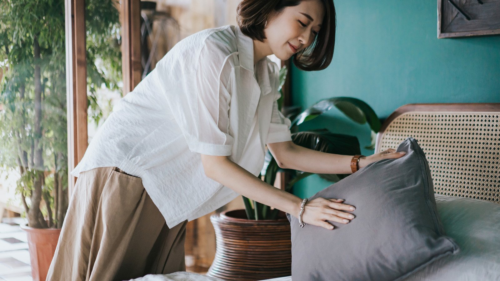 Try A No-Sew DIY To Create Cute Bow Cushions For Your Home