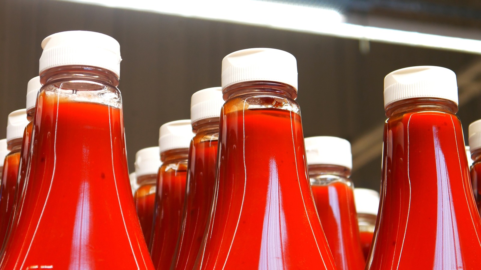 All The Unexpected Ways You Could Be Using Ketchup Around The House