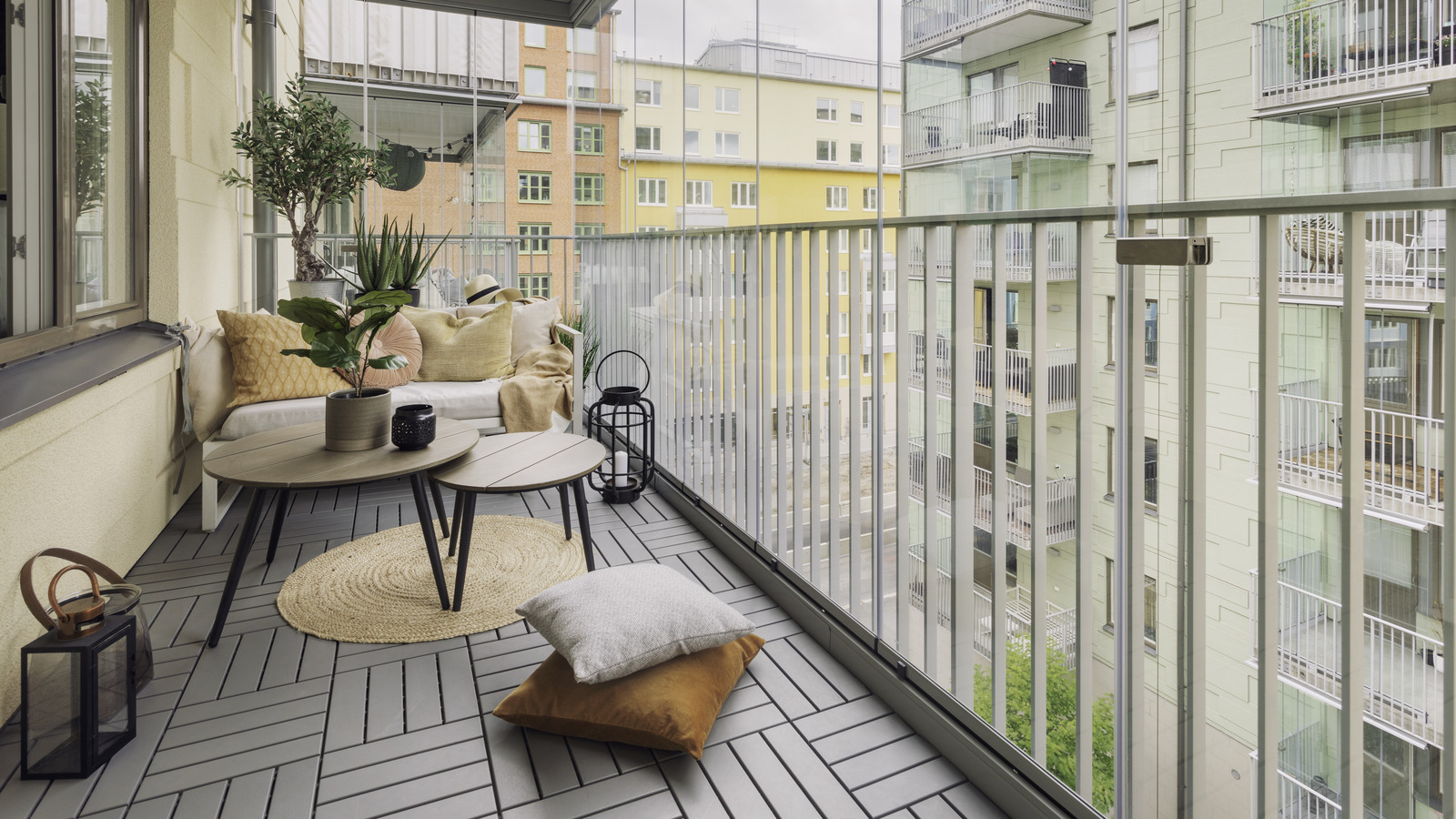 Bring The Boho Look To Your Balcony With This Genius IKEA SNIDAD ...
