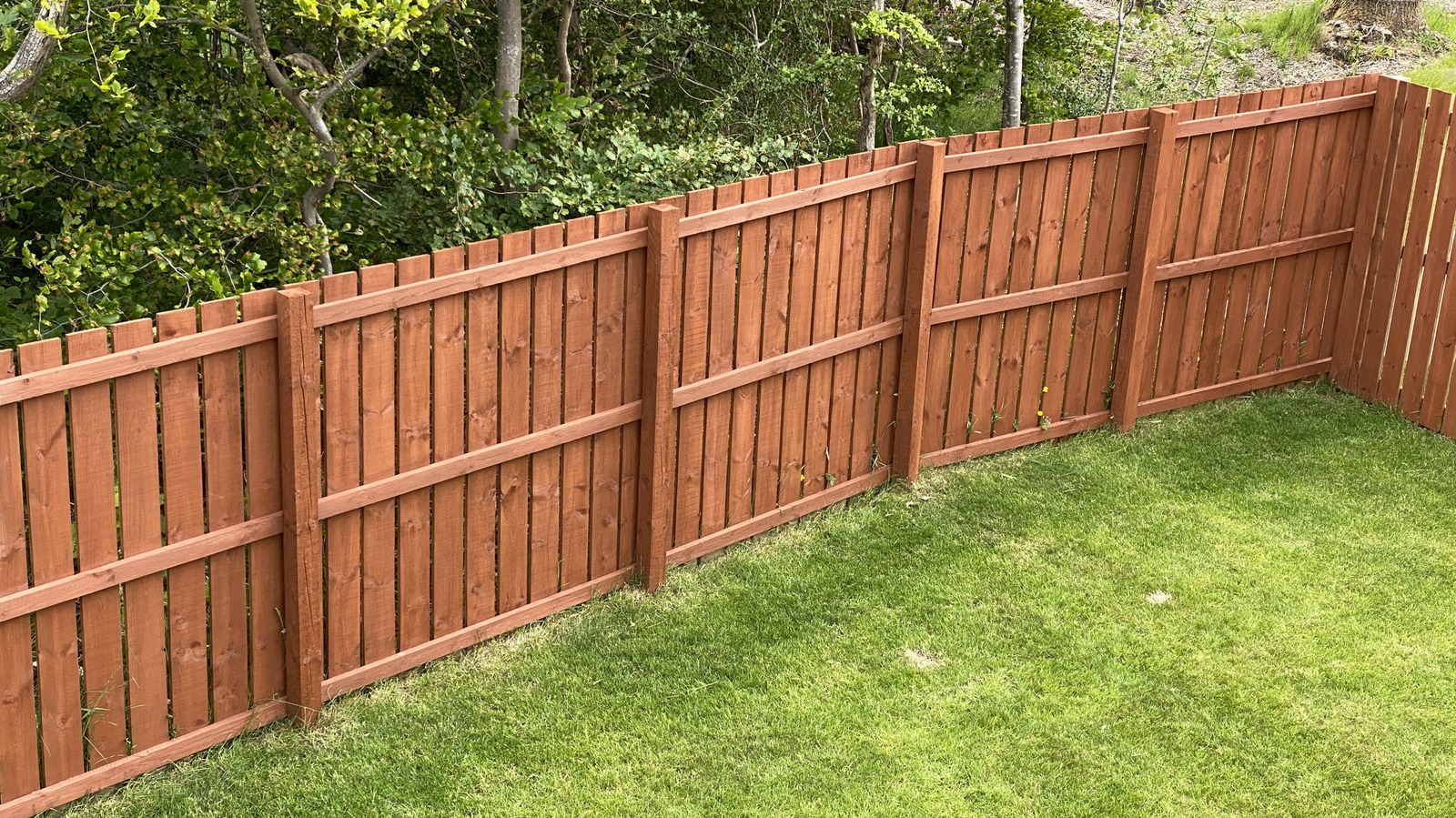 Build A Fence With 6x8 Wood Panels Without Any Concrete