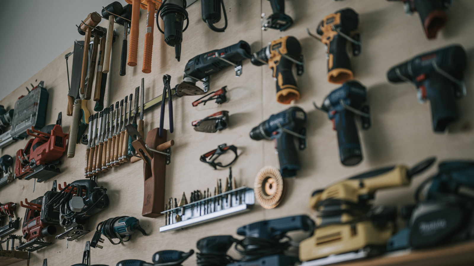 Build Custom Hanging Tool Storage With The Help Of This Harbor Freight Find