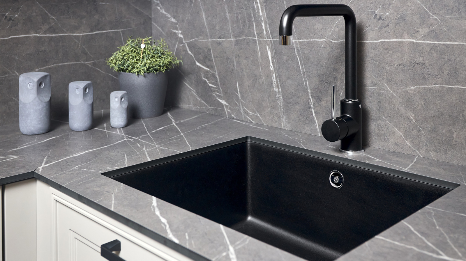 Here's How To Install An Undermount Sink With A Laminate Countertop