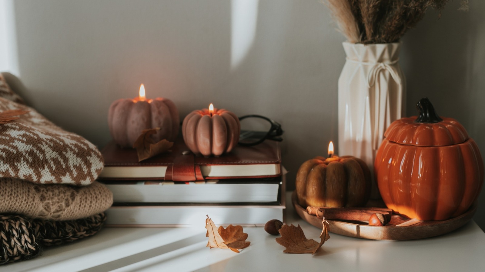 Cinnamon Colored Decor Ideas To Bring A Cozy Fall Vibe Into Your Home