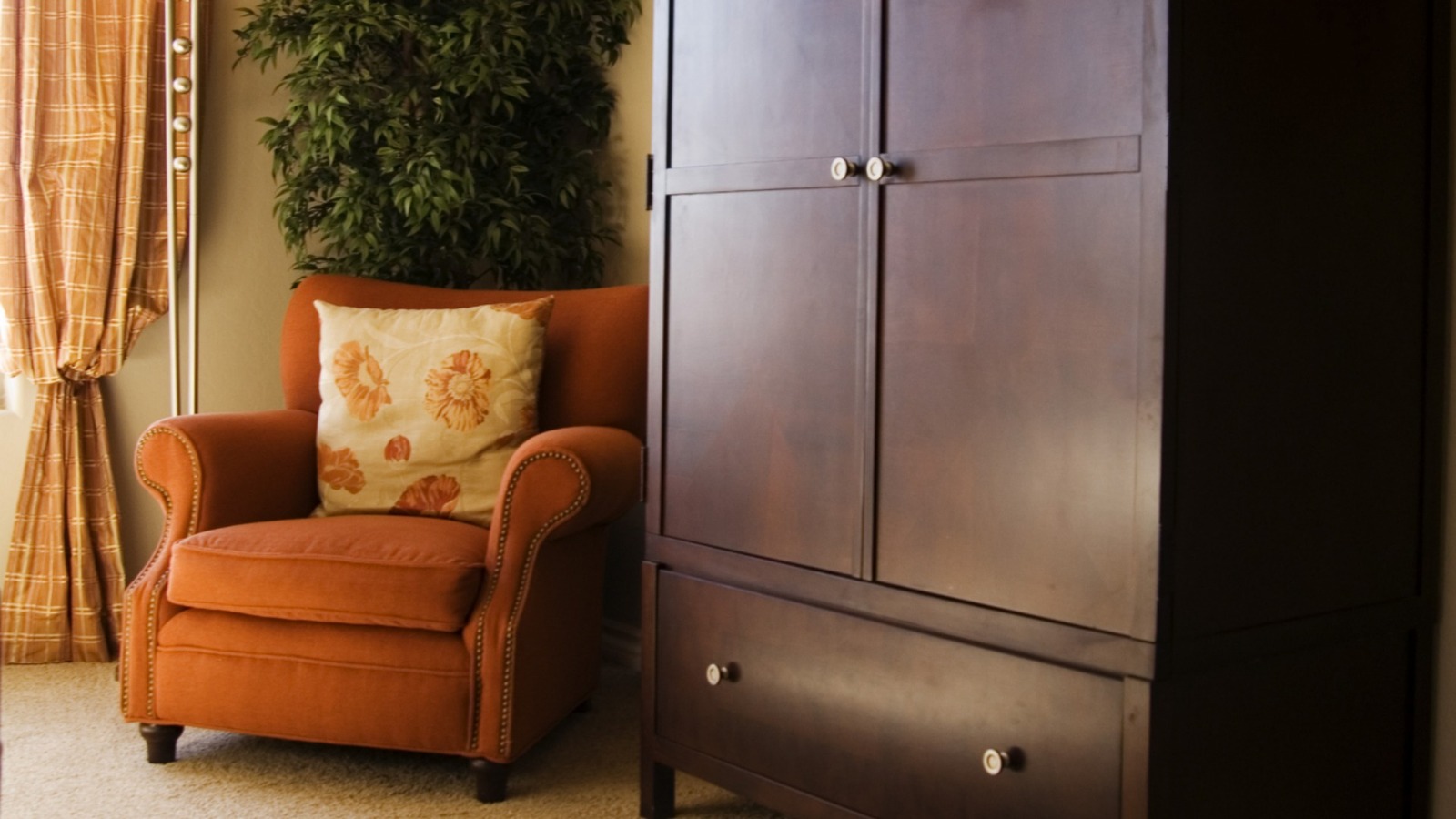 Clever Ways To Repurpose A TV Cabinet Before Sending It To The Dump