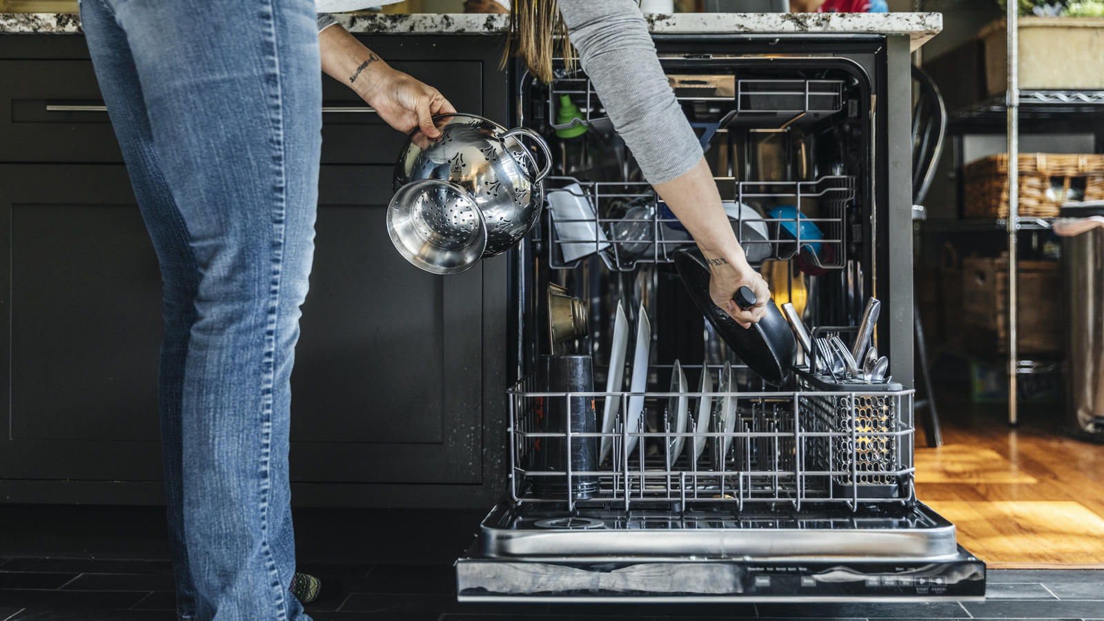 Common Mistakes That Are Causing Your Dishwasher To Clog (& Tips To ...