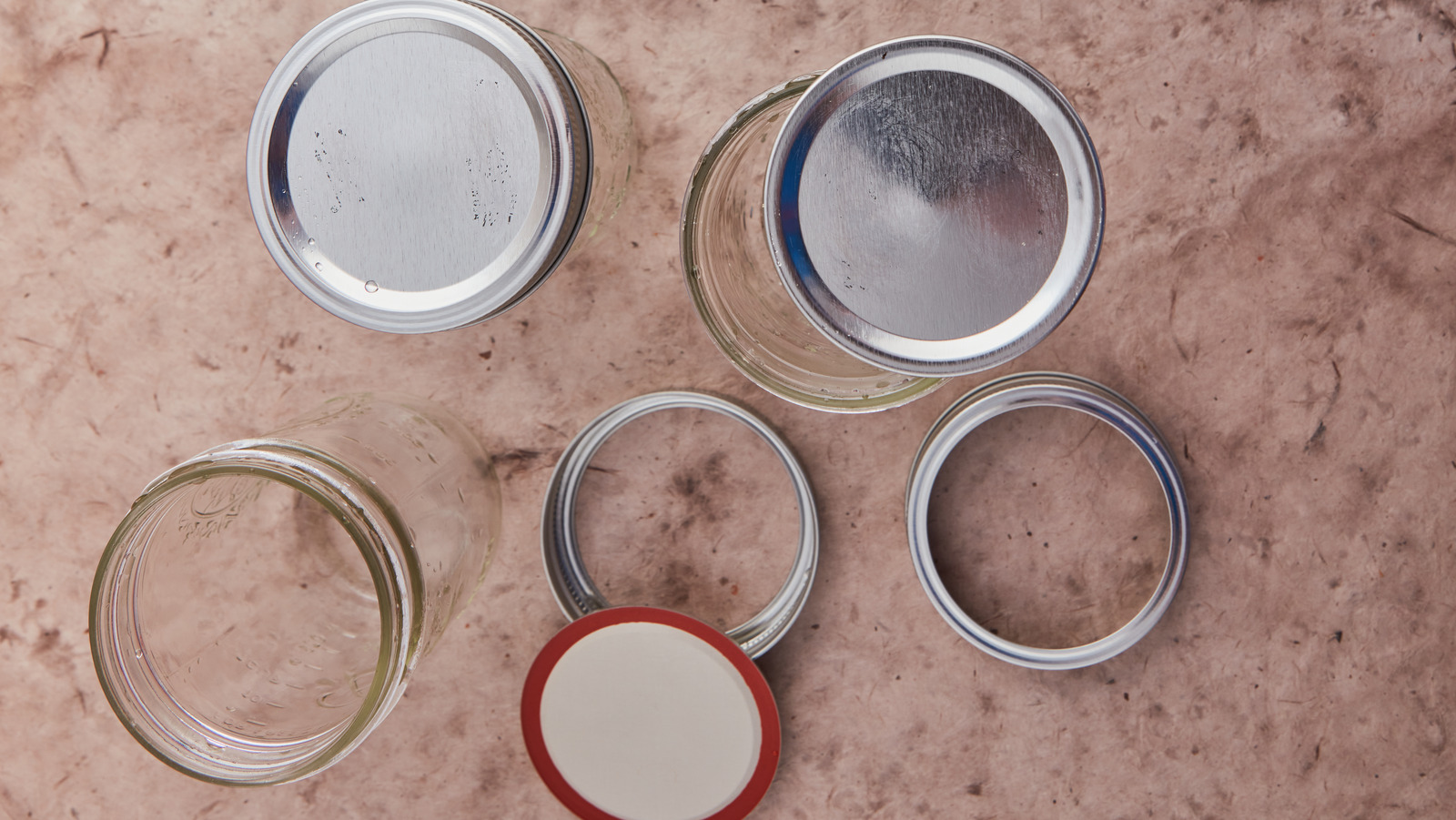 How To Make A Trivet Out Of Mason Jar Lids To Protect Your Countertops
