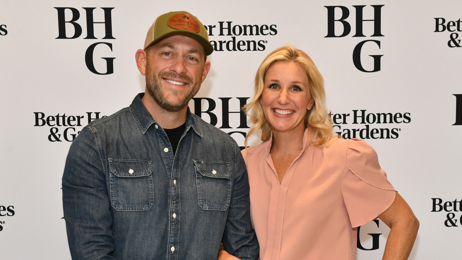 Dave & Jenny Marrs Share A Sleek Accent Wall Design You'll Want In Your Own Home