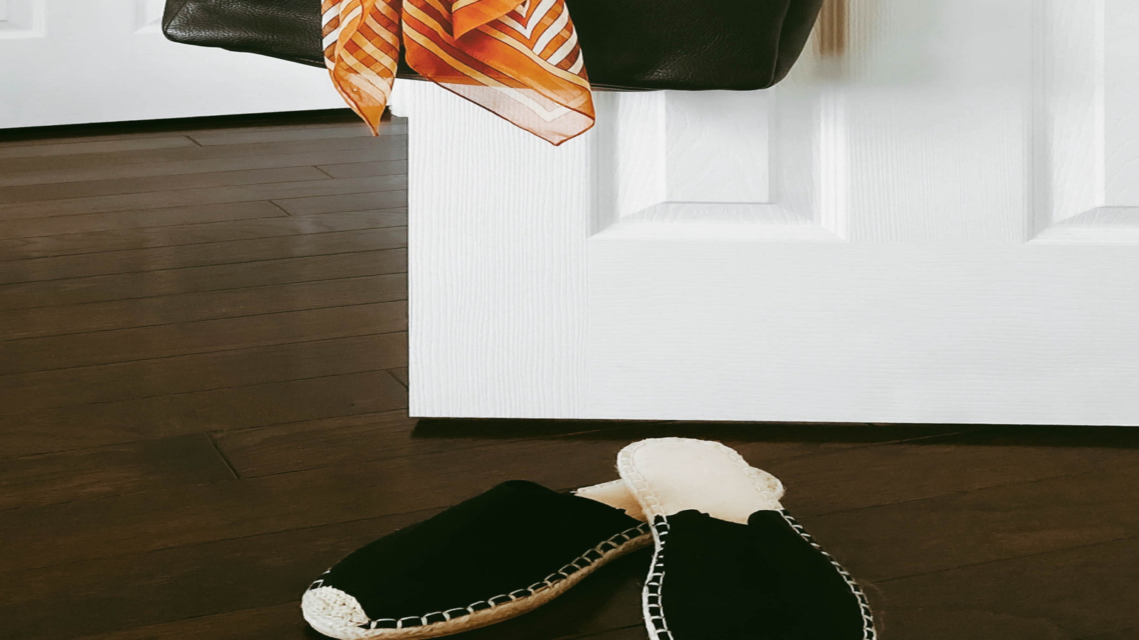 DIY A Display Box To Turn Your Favorite Scarf Into Decor