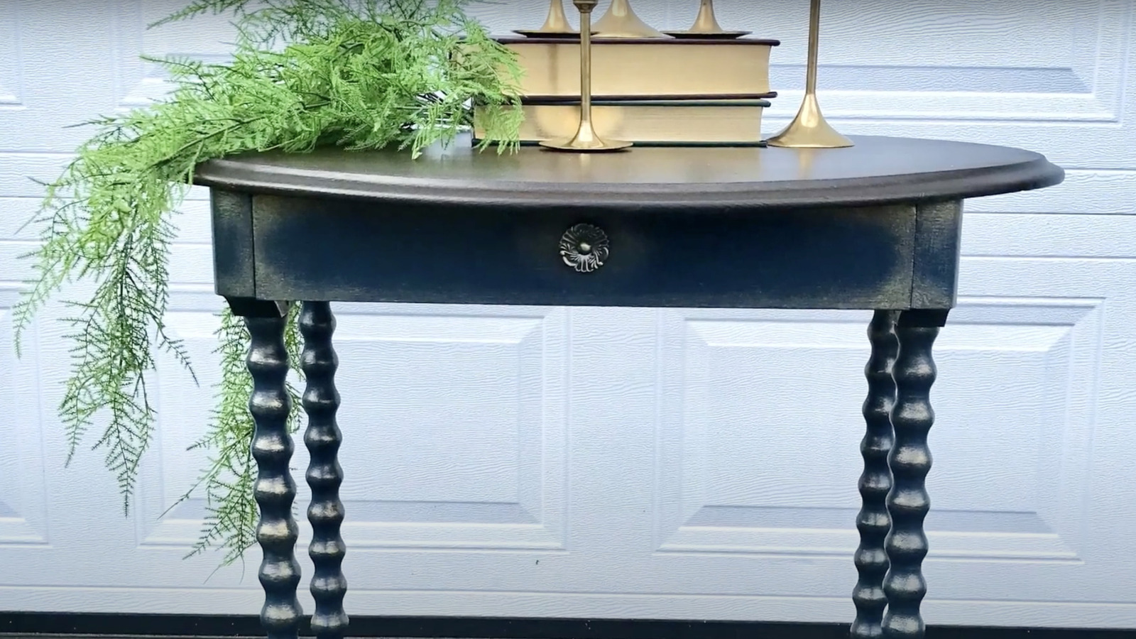 DIY Color-Shift Paint: How To Make Your Own Chameleon Furniture Finish