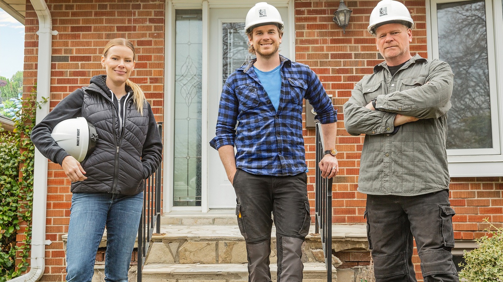 Do Homeowners Keep the Furniture on Mike Holmes' Renovation Shows? - Global Ideas