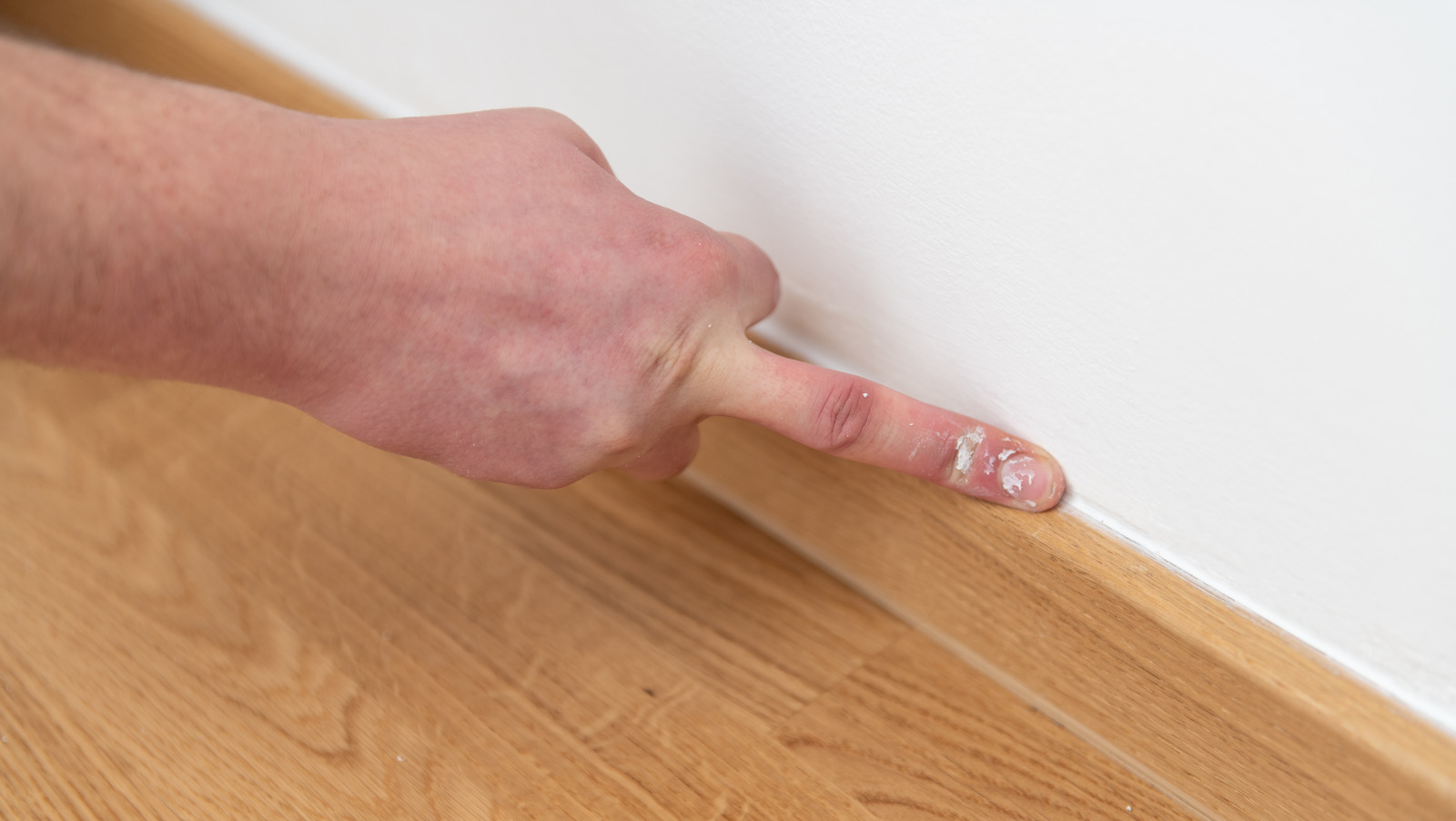 Does This Soapy Hack Make For Seamless DIY Caulking? Here's What We Know