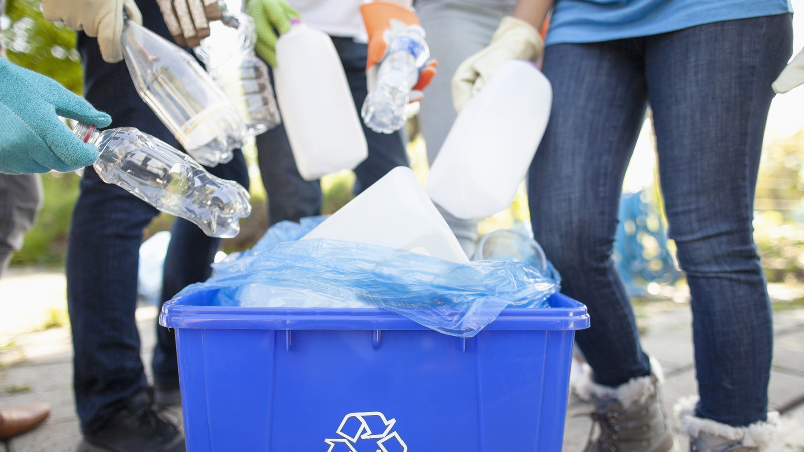 Don T Throw Away Plastic Bottles Use Them For Clever Shoe Storage