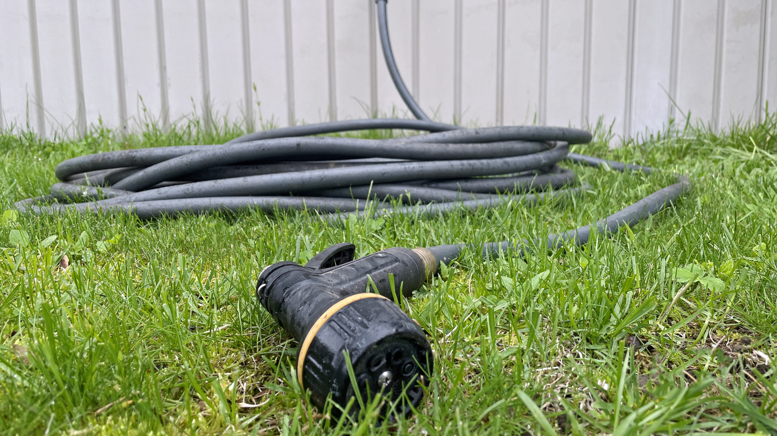 How To Reuse An Old Hose To Keep Garden Tools Safe And Prevent Rusting