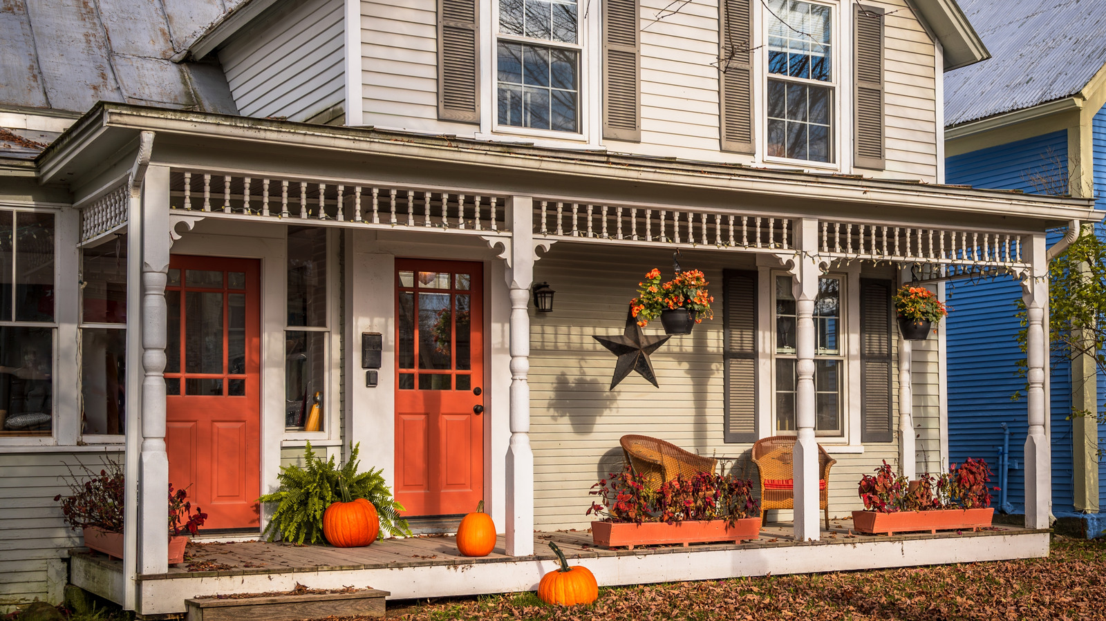 Dupe Hobby Lobby's Pricey Fall Planter Box With A Budget-Friendly DIY