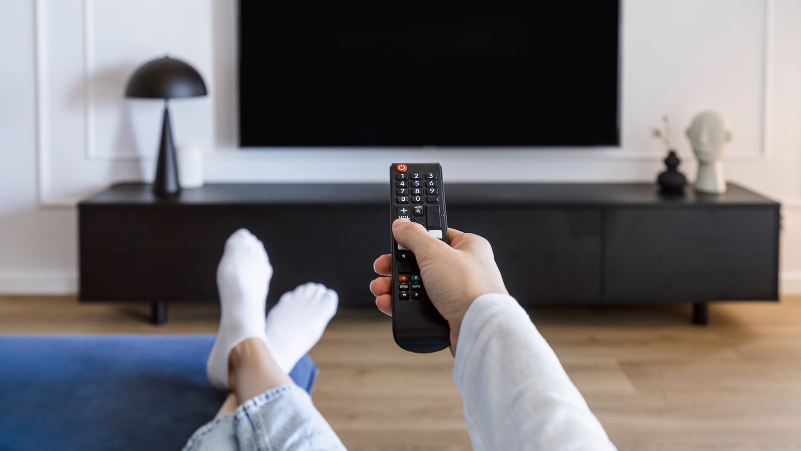 Easy Decluttering Tasks You Can Do While Watching TV
