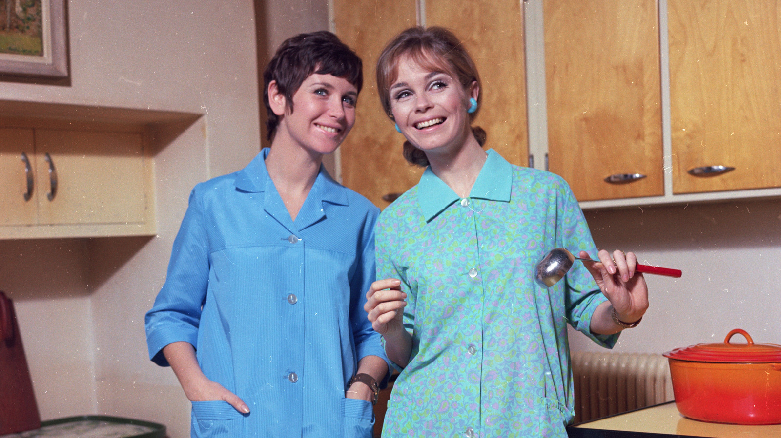Every Home Had Them In The 60s — Now It's Useful Kitchen Decor That ...