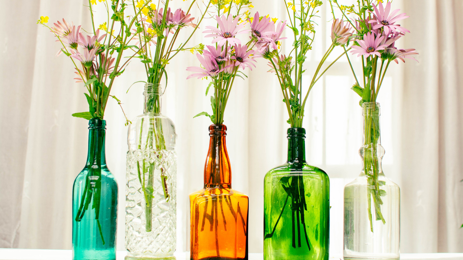 Finally Clean Those Awkward Shaped Containers Using This Edible Pantry ...