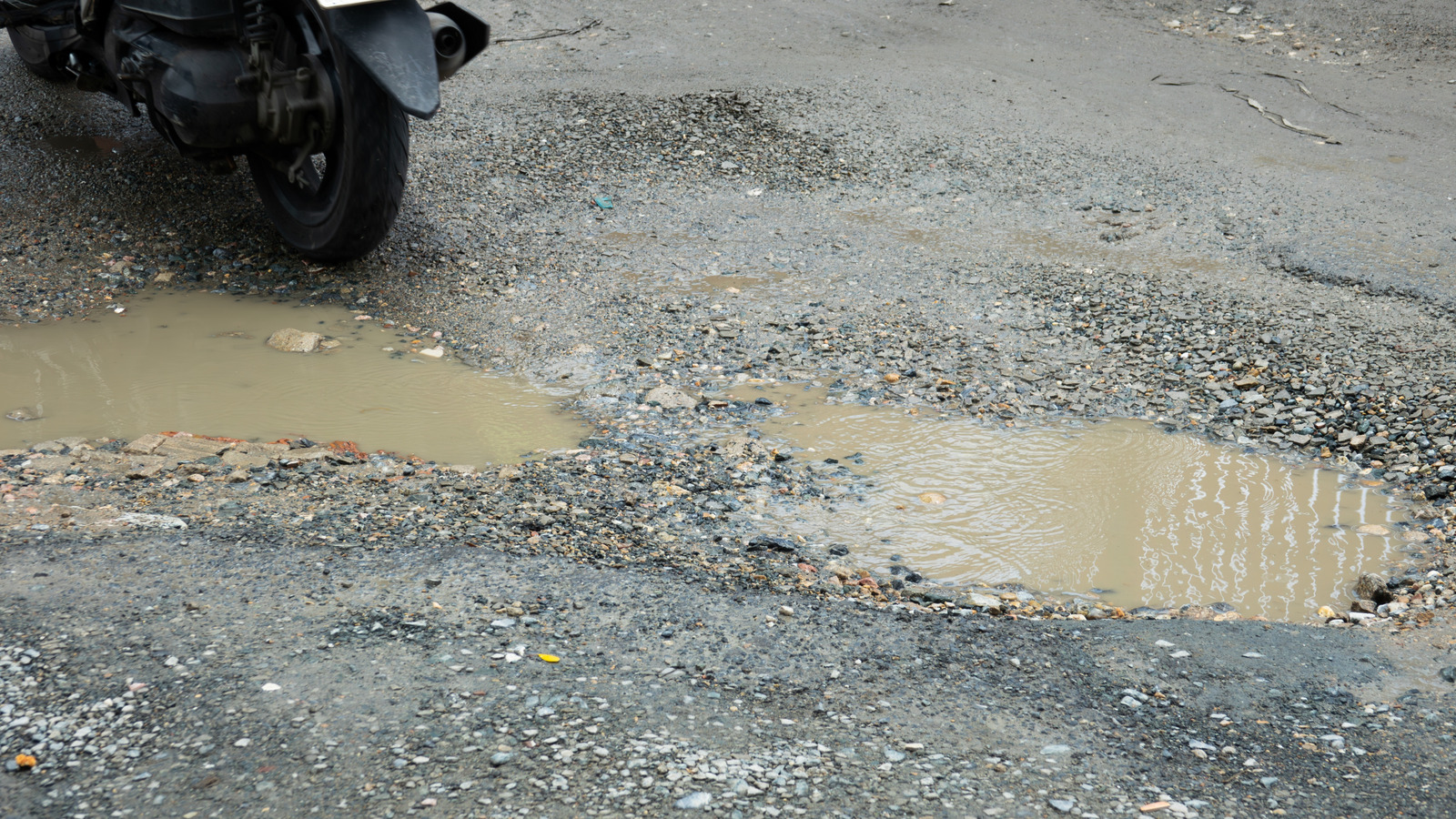 Fix Potholes In A Gravel Driveway In A Few Steps