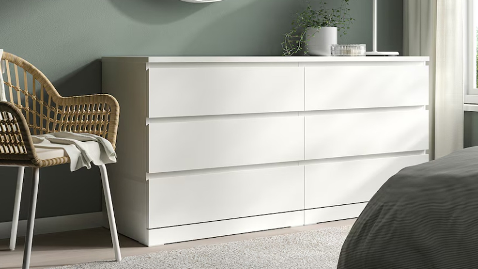 Give Your IKEA Malm Furniture A Vintage Look With This Easy DIY