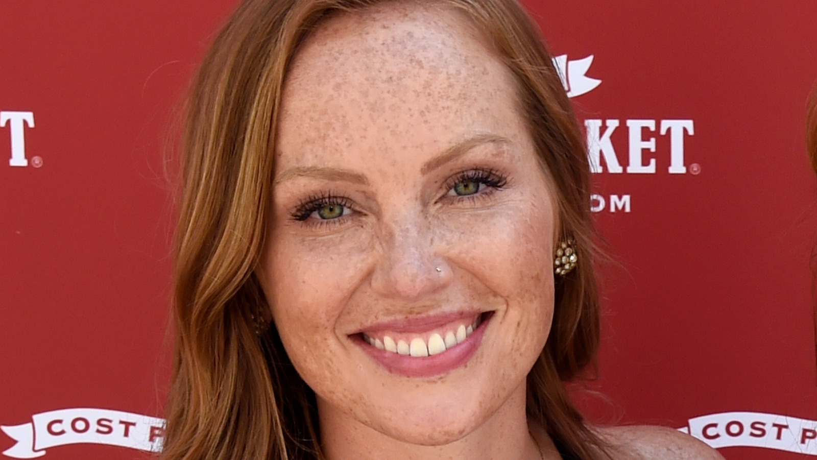 Good Bones Star Mina Starsiak Hawk's Best Tip For A Cozy Feeling Kitchen