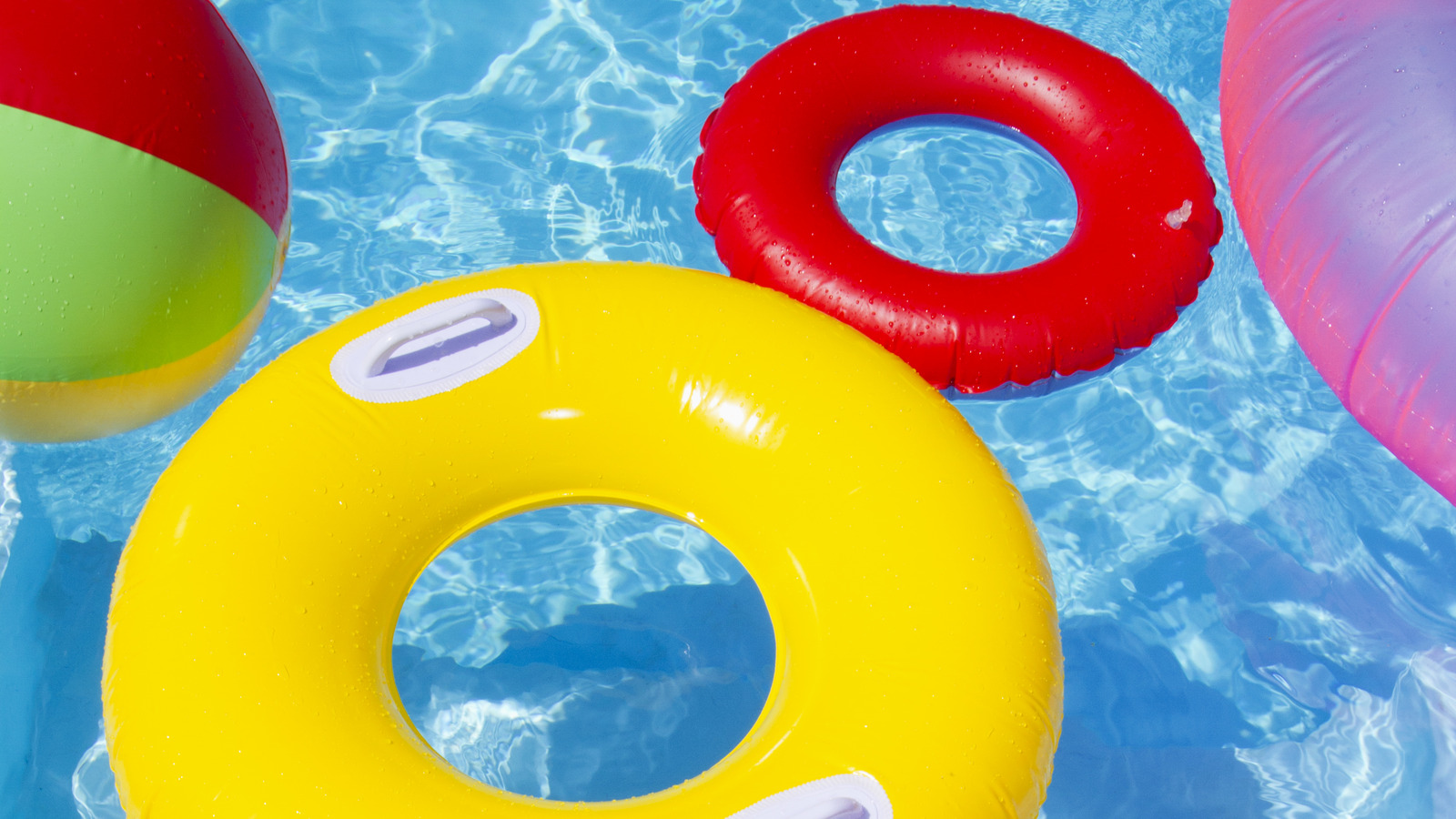 Hang Summer Pool Floats Out Of The Way To Dry With This Budget-Friendly DIY