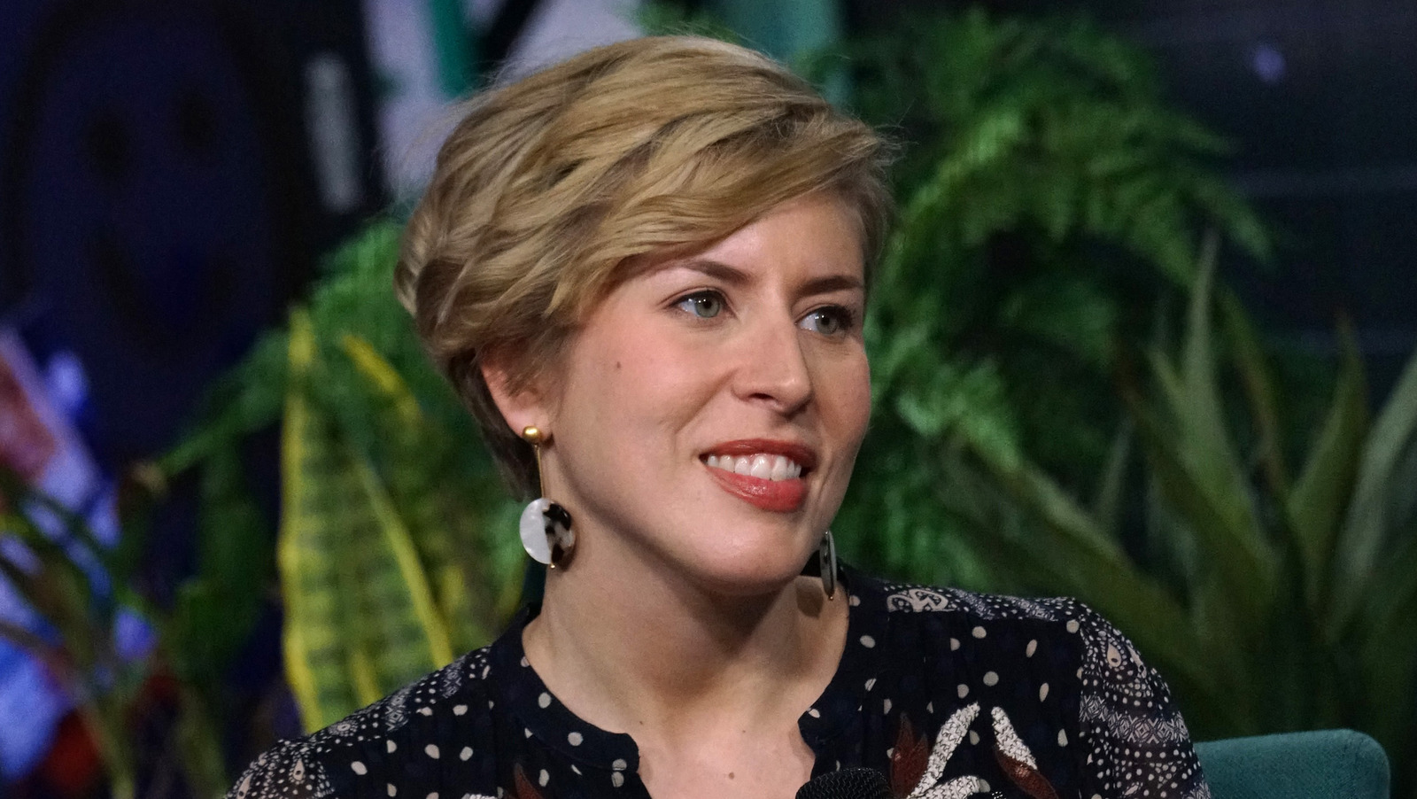 HGTV Star Erin Napier's Color Wheel Method For Choosing The Perfect ...