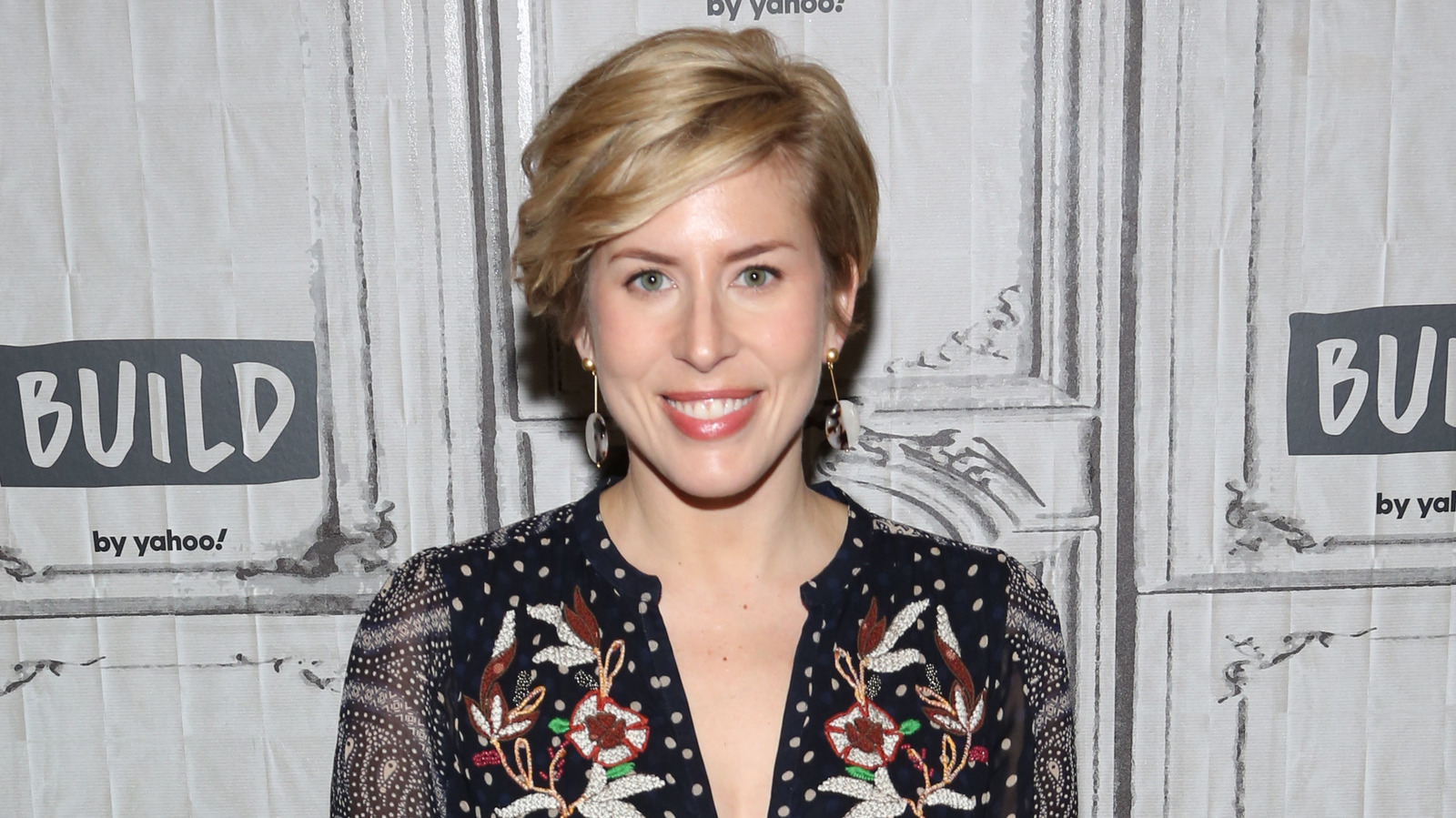 HGTV's Erin Napier Shares Her Old-School Method For Home Inspiration