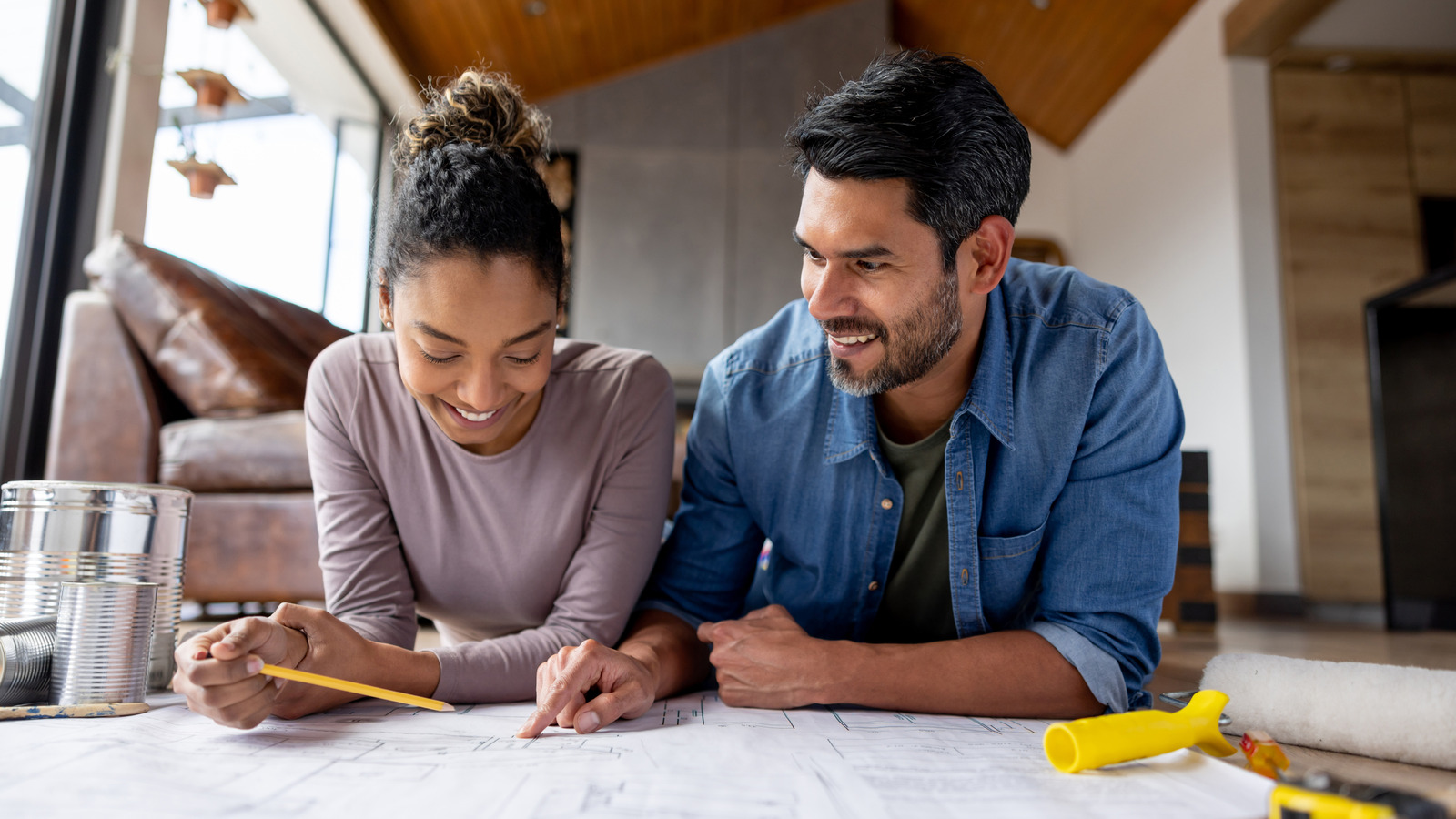 HGTV's Renovation Aloha Unveils A Stunning Door Design You'll Want To Steal