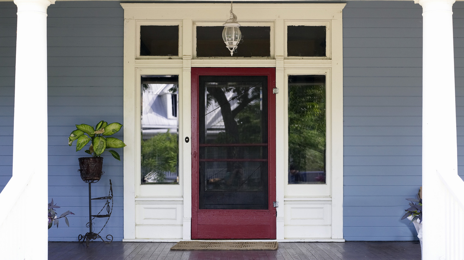 Homeowner Shares The Easiest Way To Transform Your Front Porch Without ...