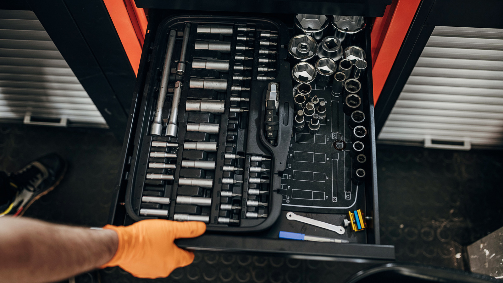 How To Build A Large And Versatile Tool Storage Unit Using Harbor ...