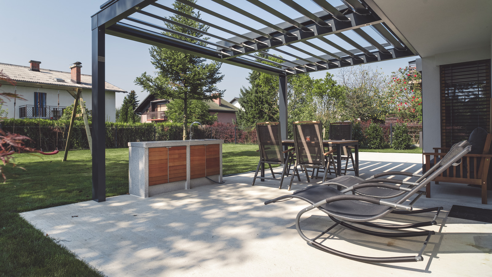 How To Choose The Best Concrete Patio Finish To Add Instant Charm To ...
