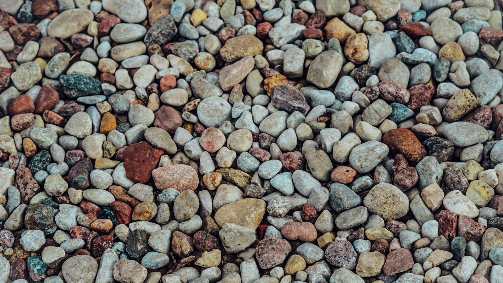 How To Choose The Best Garden Rocks
