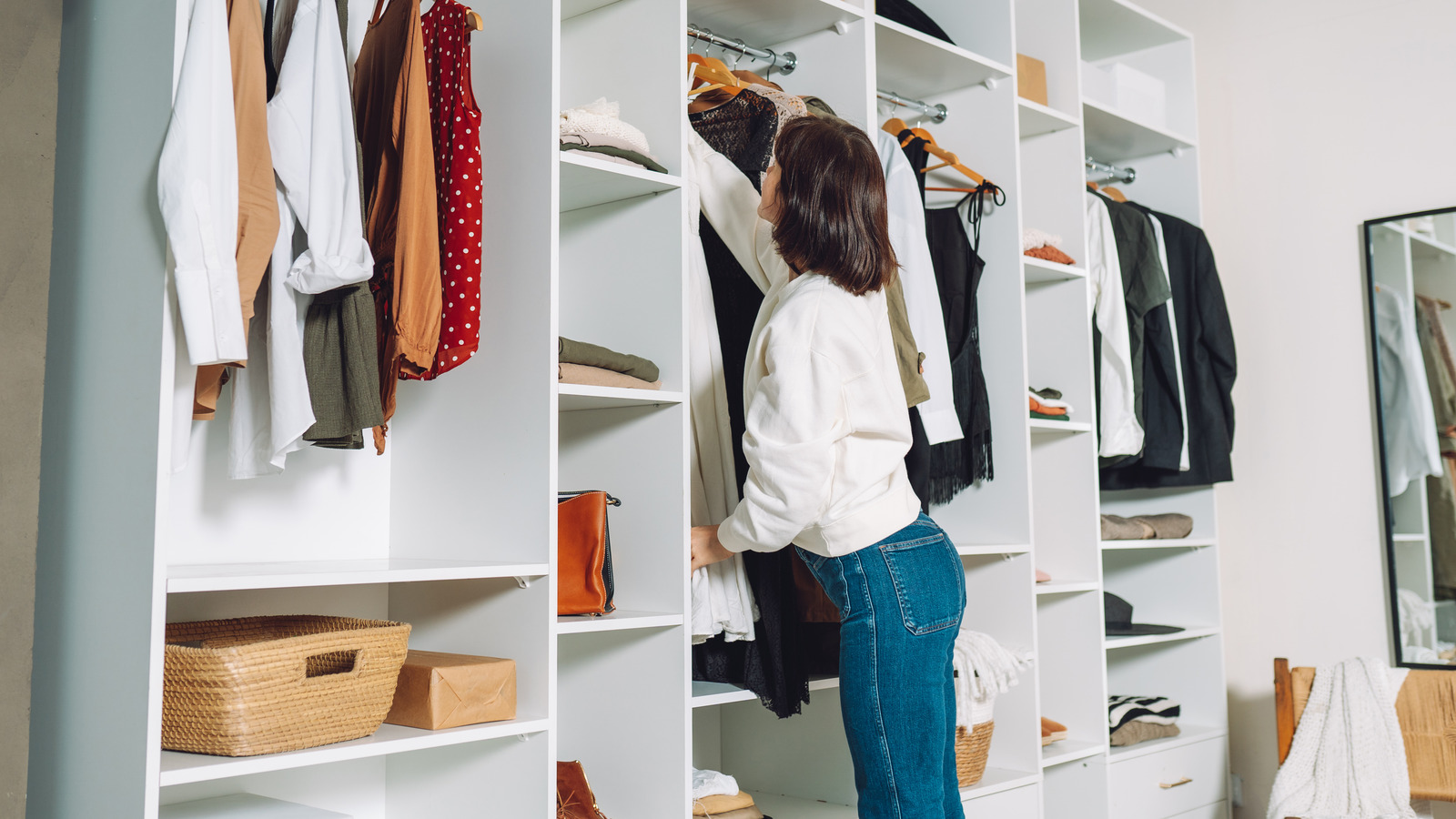 How To Create An Efficient Closet Drawer System Without Breaking The Bank